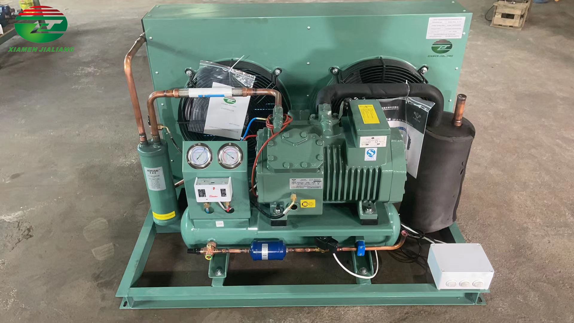 Quiet environment-friendly cold storage unit