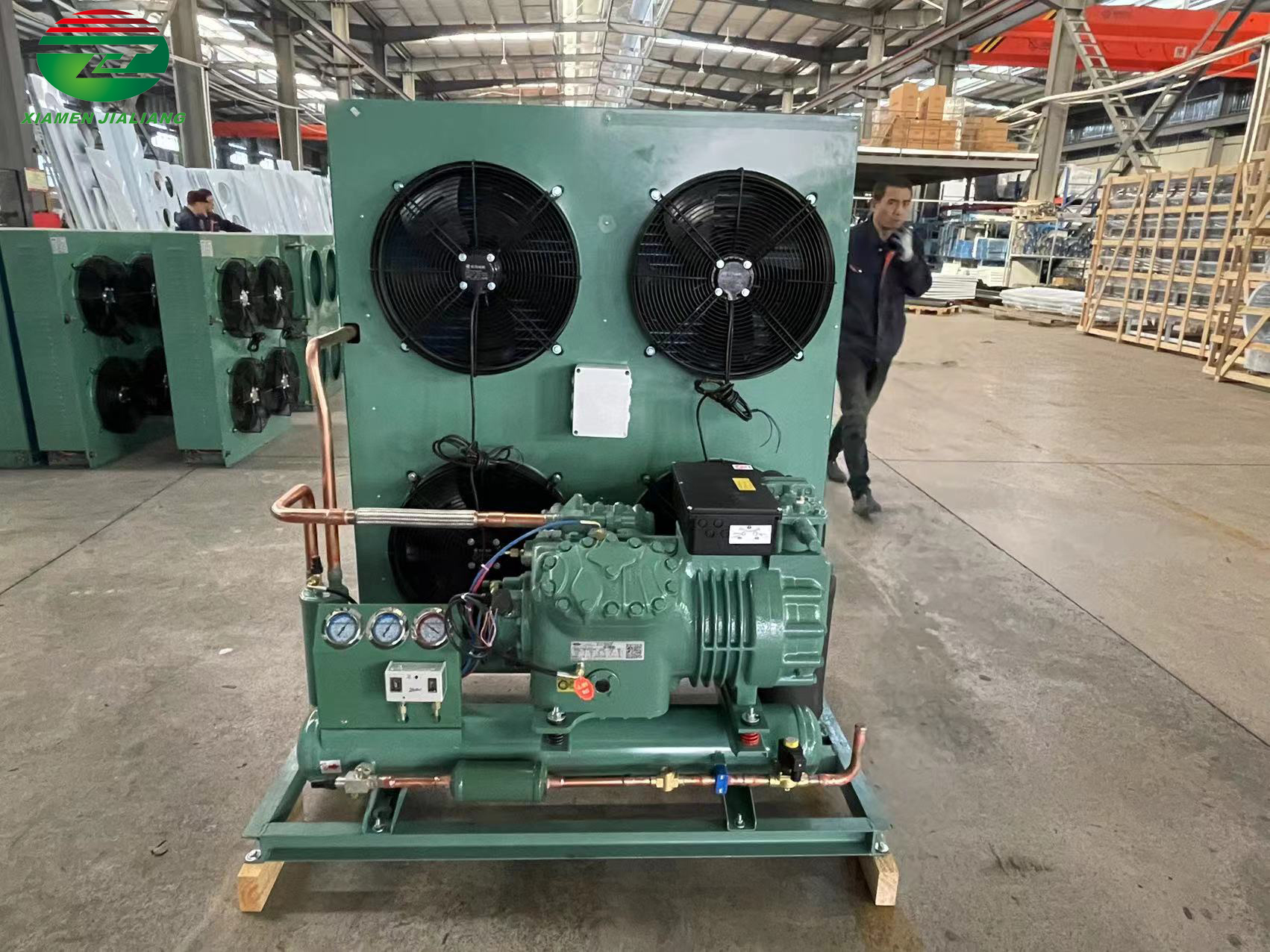 Energy-saving and efficient cold storage unit