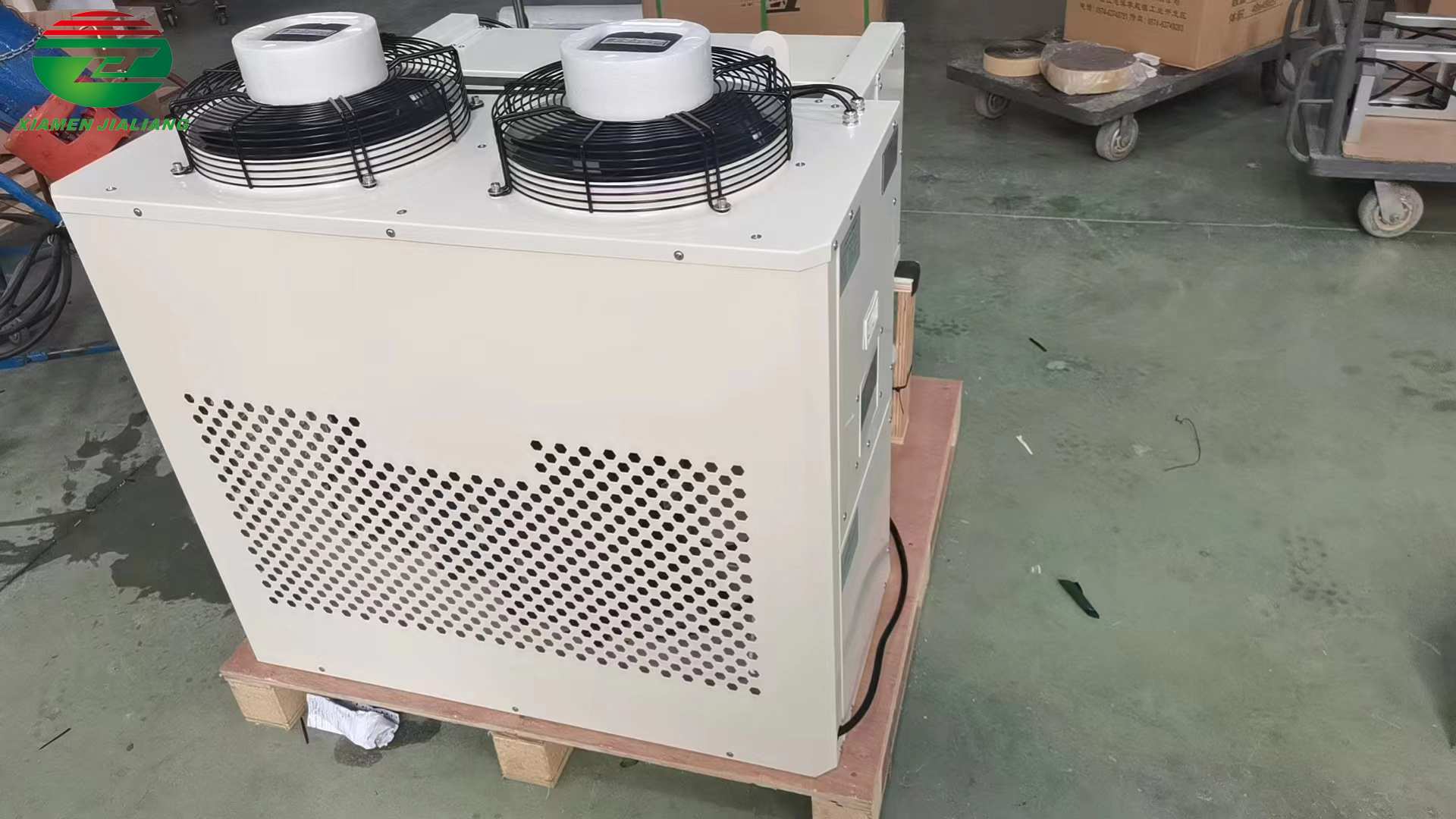 Corrosion-resistant integrated refrigerator