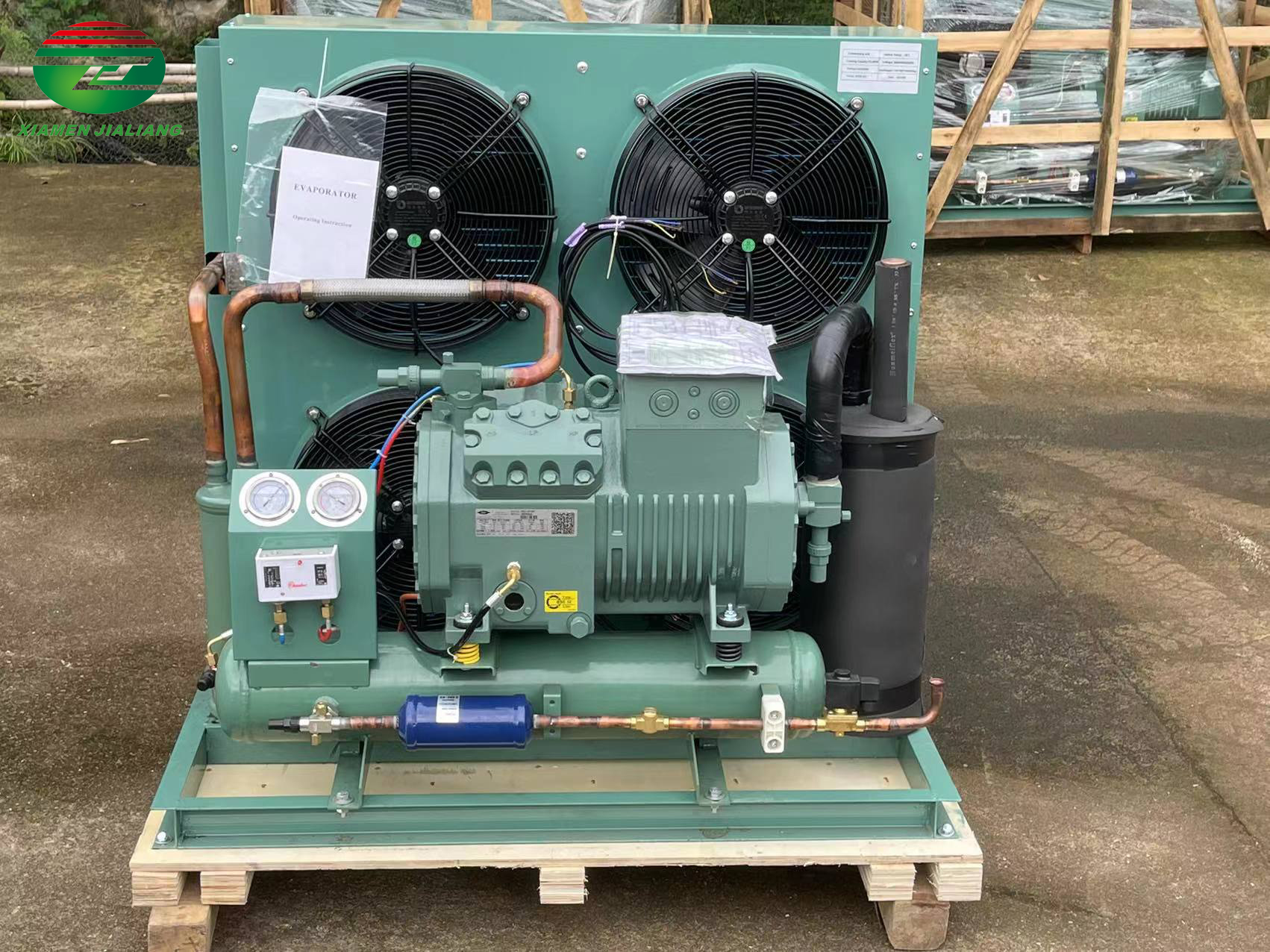 High efficiency refrigeration compressor unit