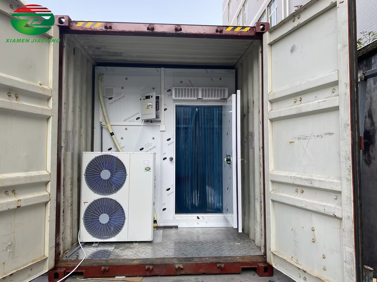 Environmentally friendly container cold storage