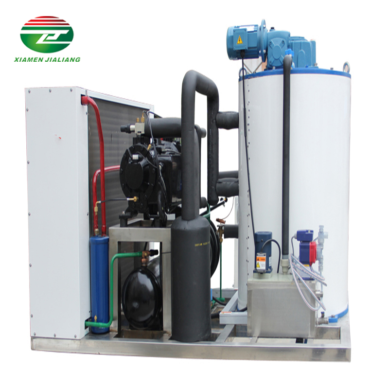 High efficiency commercial ice maker