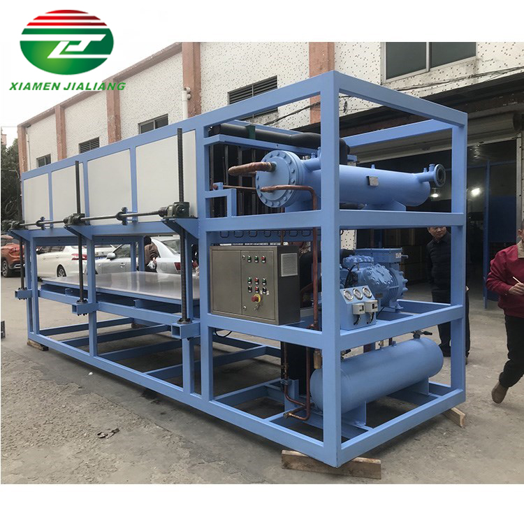 Intelligent reservation time division ice making home ice machine